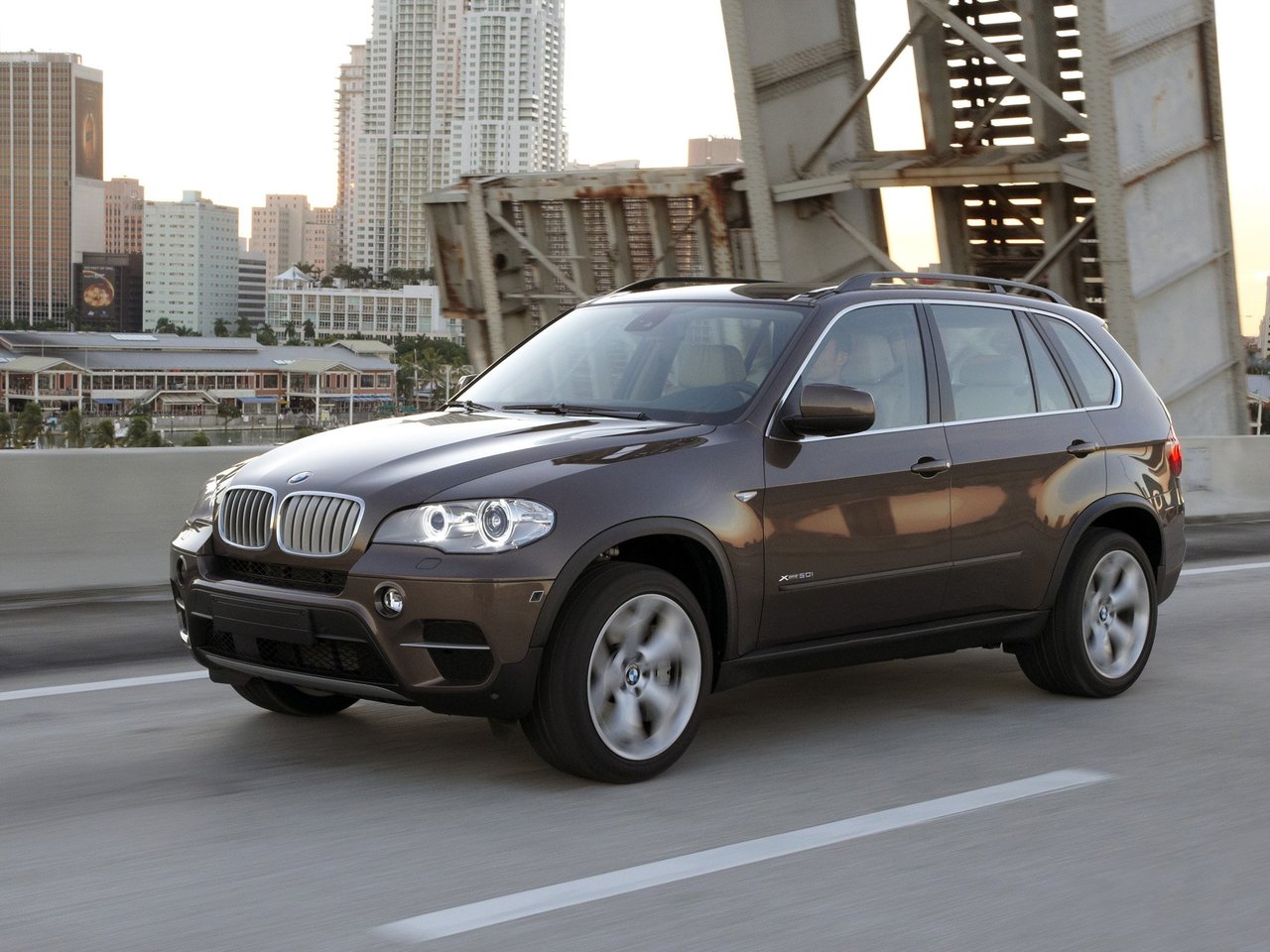 BMW X5 E70 (2006-2013) Engine Guide: Complete Lineup Review | CarBee ...